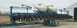 SOLD - 2015 Kinze 3660 Lot No. 16 Planting with 32 Rows | Tractor Zoom