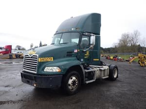 SOLD - 2015 Mack CXU600 Lot No. 663 Other Equipment with 675,357 mi ...