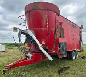 SOLD - 2015 Peecon VME400 Hay and Forage | Tractor Zoom