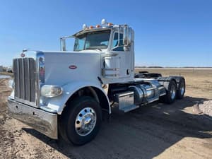 SOLD - 2015 Peterbilt 389 Lot No. 159 Other Equipment with 424,171 mi ...