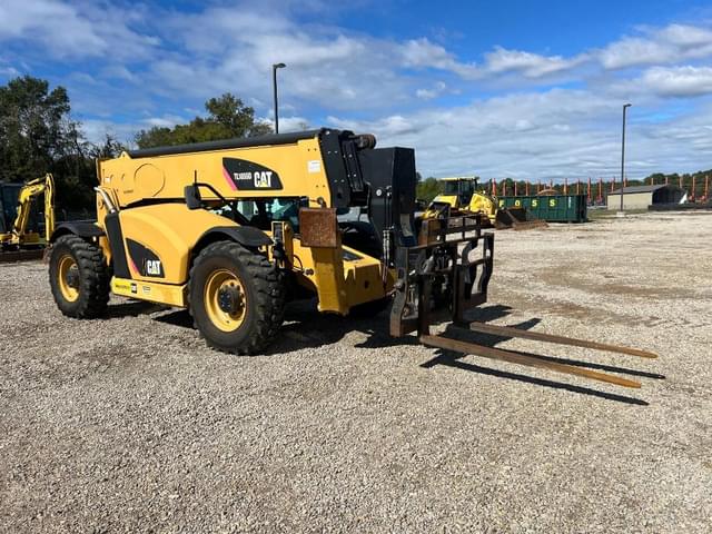 2016 Caterpillar TL1055D Lot No. 89 Construction For Sale with 3,172 ...