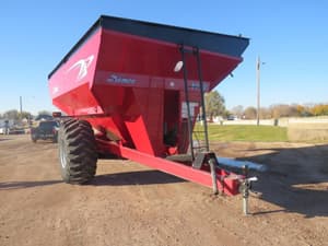 SOLD - 2016 Demco 1050 Lot No. 728 Harvesting | Tractor Zoom