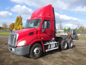 SOLD - 2016 Freightliner Cascadia 113 Lot No. 4015 Other Equipment with ...