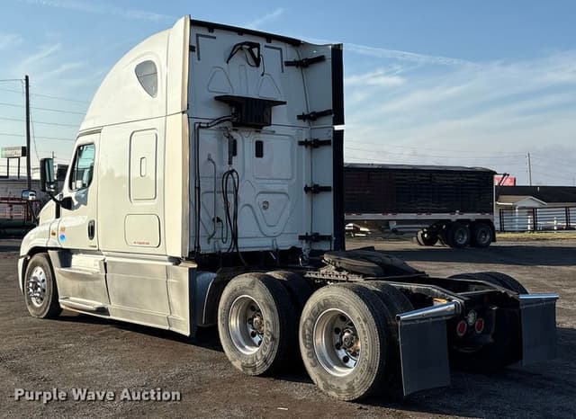 2016 Freightliner Cascadia 125 Lot No. EA7826 Other Equipment For Sale ...
