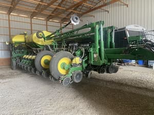SOLD - 2017 John Deere 1775 Stock No. 1101216 Planting with 24 Rows ...
