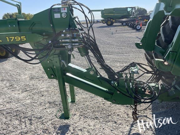 2016 John Deere 1795 Planting Planters for Sale | Tractor Zoom
