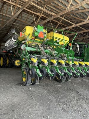 SOLD - 2016 John Deere 1795 Stock No. 394715 Planting with 24 Rows ...
