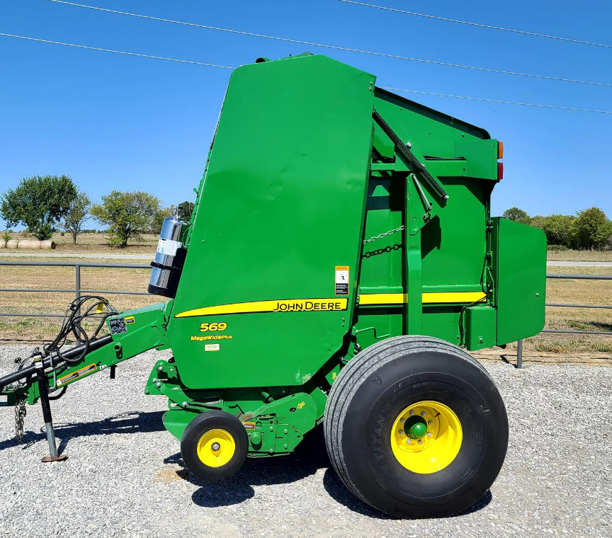 SOLD - 2016 John Deere 569 MegaWide Plus Hay and Forage with 13,234 ...