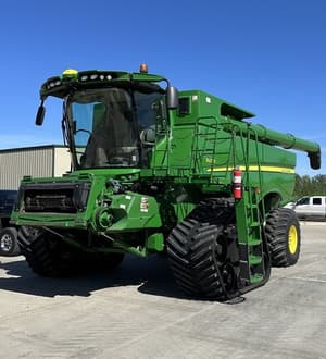 SOLD - 2016 John Deere S680 Stock No. 117132 Combines with 943 Hrs ...