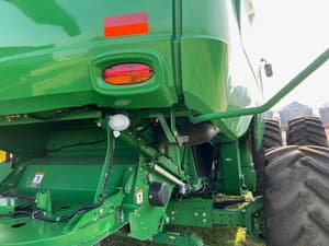 SOLD - 2016 John Deere S680 Stock No. 345587 Combines with 1,895 Hrs ...