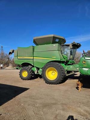 SOLD - 2016 John Deere S680 Stock No. 209366 Combines with 1,933 Hrs ...