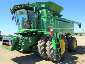 SOLD - 2016 John Deere S680 Stock No. X590891 Combines with 1,944 Hrs ...