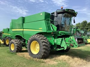 SOLD - 2016 John Deere S680 Stock No. 136526 Combines with 2,024 Hrs ...