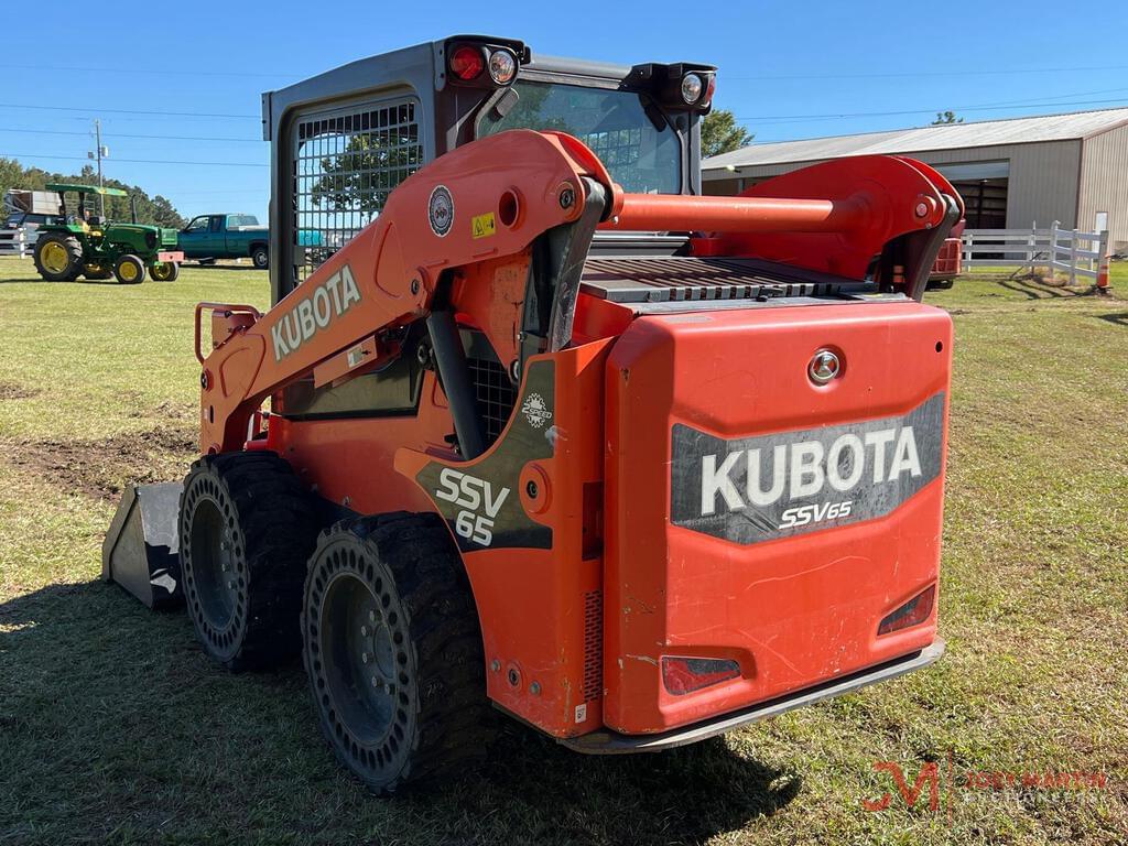 Tractor Zoom - 2016 Kubota SSV65
