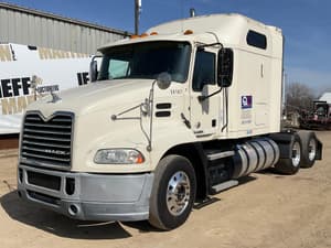 SOLD - 2016 Mack CXU Lot No. 254852 Other Equipment with 871,002 mi ...