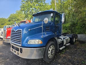 SOLD - 2016 Mack CXU613 Lot No. 578711 Other Equipment with 567,519 mi ...