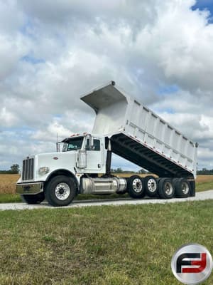 SOLD - 2016 Peterbilt 367 Lot No. 63365 Other Equipment with 435,398 mi ...