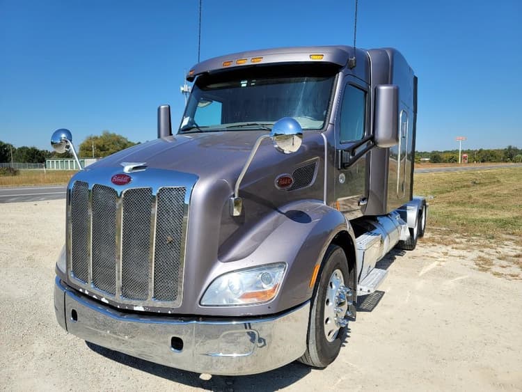SOLD - 2016 Peterbilt 579 Other Equipment Trucks | Tractor Zoom