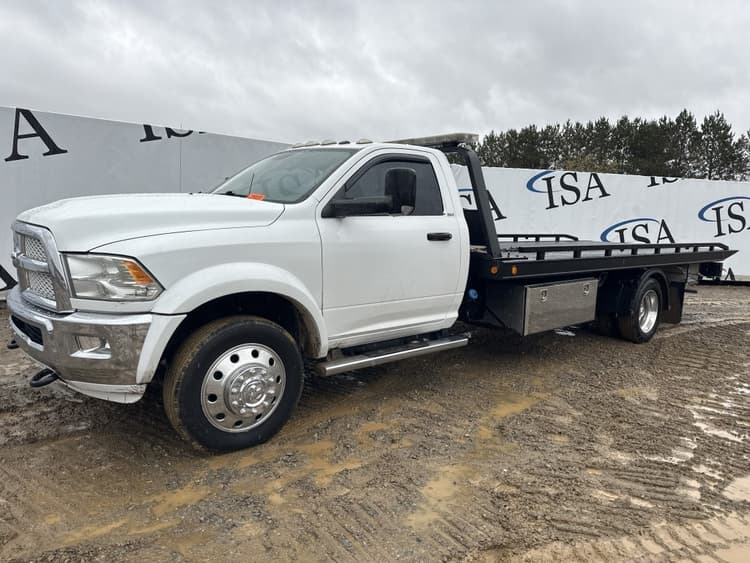 SOLD - 2016 Dodge Ram 5500 Other Equipment Vehicles | Tractor Zoom