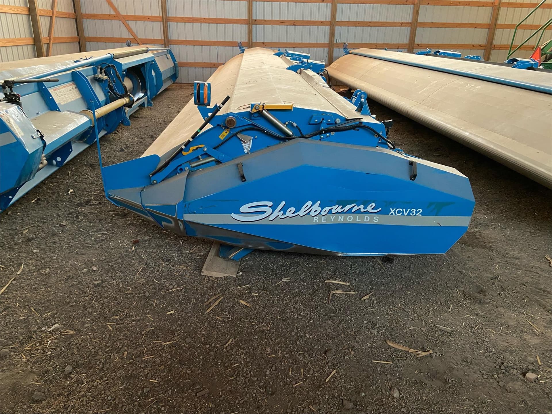 Tractor Zoom - 2016 Shelbourne Reynolds XCV32