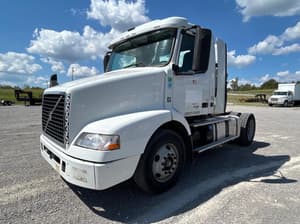 2016 Volvo D13 Lot No. 23476 Other Equipment For Sale with 919,591 mi | Tractor Zoom