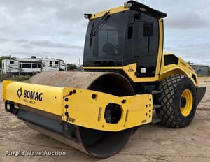 2017 Bomag BW211 DH-5 Lot No. ED5677 Construction For Sale with 2,411 ...