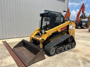 SOLD - 2017 CAT 227D COMPACT TRACK LOADER Construction with 2,235 Hrs ...