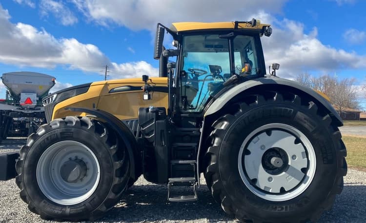 Challenger 1050 Tractors 425 or more HP for Sale | Tractor Zoom