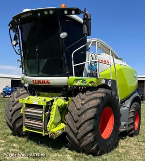 SOLD - 2017 CLAAS Jaguar 980 Harvesting with 3,356 Hrs | Tractor Zoom