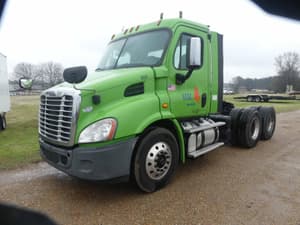 SOLD - 2017 Freightliner Cascadia 113 Lot No. 337541 Other Equipment ...