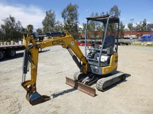 SOLD - 2017 Gehl Z17 Lot No. 2404 Construction with 2,135 Hrs | Tractor ...