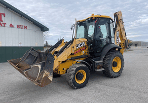 SOLD - 2017 JCB 3CX Construction with 915 Hrs | Tractor Zoom