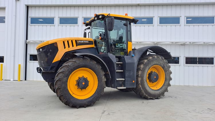 2017 JCB Fastrac 8290 Tractors 175 to 299 HP for Sale | Tractor Zoom