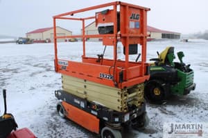 SOLD - 2017 JLG 1932R Lot No. 4113 Construction with 187 Hrs | Tractor Zoom