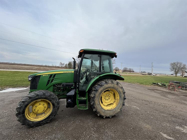 2017 John Deere 5100E Tractors 100 to 174 HP for Sale | Tractor Zoom