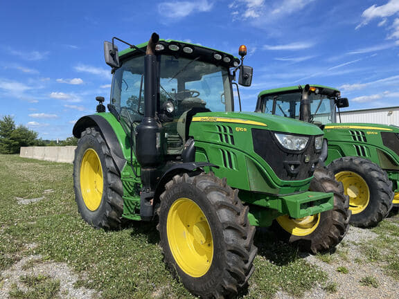 SOLD - 2017 John Deere 6110R Tractors 100 to 174 HP | Tractor Zoom