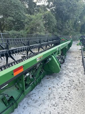 SOLD - 2017 John Deere 635FD Stock No. C5005878 Harvesting with 35 ft ...