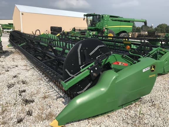 2017 John Deere 640FD Harvesting Headers - Platform for Sale | Tractor Zoom