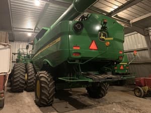 SOLD - 2017 John Deere S670 Stock No. 218613 Combines with 2,327 Hrs ...