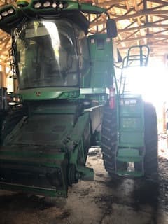 SOLD - 2017 John Deere S680 Stock No. 29681B Combines with 2,050 Hrs ...