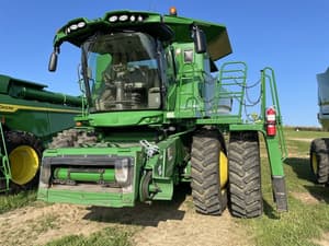 SOLD - 2017 John Deere S680 Stock No. 1118712 Combines with 1,950 Hrs ...