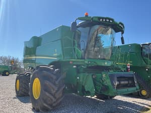 SOLD - 2017 John Deere S680 Stock No. 147691 Combines with 1,199 Hrs ...