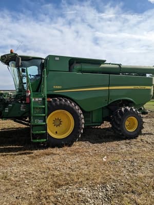 SOLD - 2017 John Deere S680 Stock No. 847273 Combines with 1,892 Hrs ...