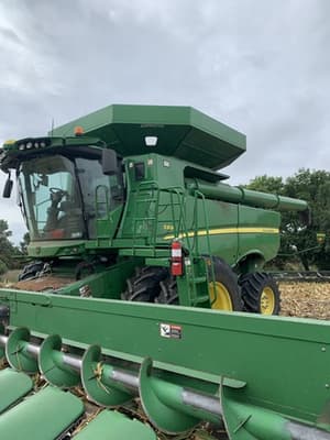 SOLD - 2017 John Deere S680 Stock No. 209219 Combines with 1,643 Hrs ...