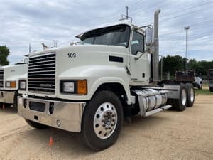 SOLD - 2017 Mack CHU613 Lot No. 52778250 Other Equipment with 416,497 ...