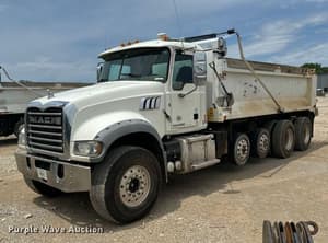 SOLD - 2017 Mack GU713 Lot No. DX0640 Other Equipment with 290,253 mi ...