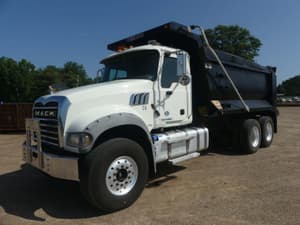 SOLD - 2017 Mack GU713 Lot No. 362380 Other Equipment with 174,771 mi ...