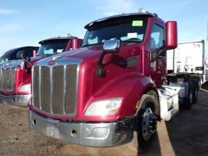 SOLD - 2017 Peterbilt 579 Lot No. 5813 Other Equipment with 755,770 mi ...