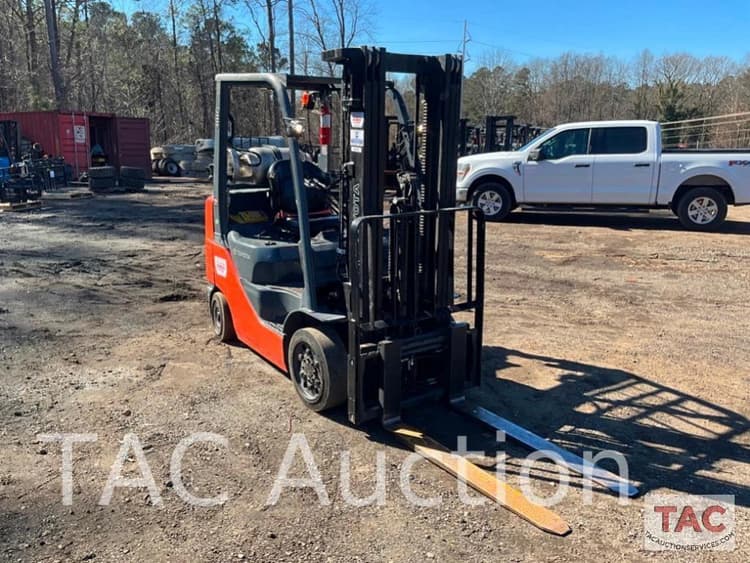 2017 Toyota 8FGCU25 Construction Forklifts for Sale | Tractor Zoom