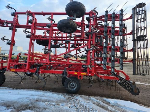 2017 Wil-Rich Quad X Tillage Field Cultivators for Sale | Tractor Zoom